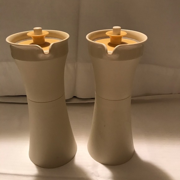 Tupperware | Dining | Tupperware Dressing Bottles | Poshmark